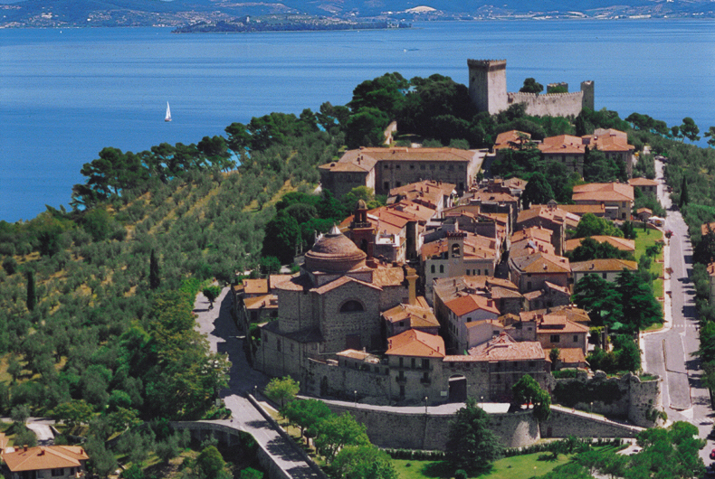 Alla scoperta del Lago Trasimeno in bicicletta - Cicloturismo Alla scoperta del Lago Trasimeno in bicicletta - Cicloturismo